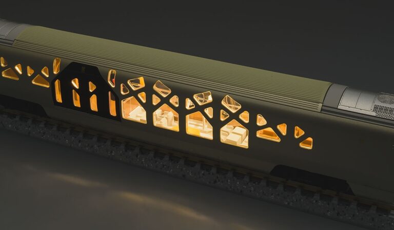 【TOMIX】E001形〈TRAIN SUITE 四季島〉2022年9月再生産 | モケイテツ