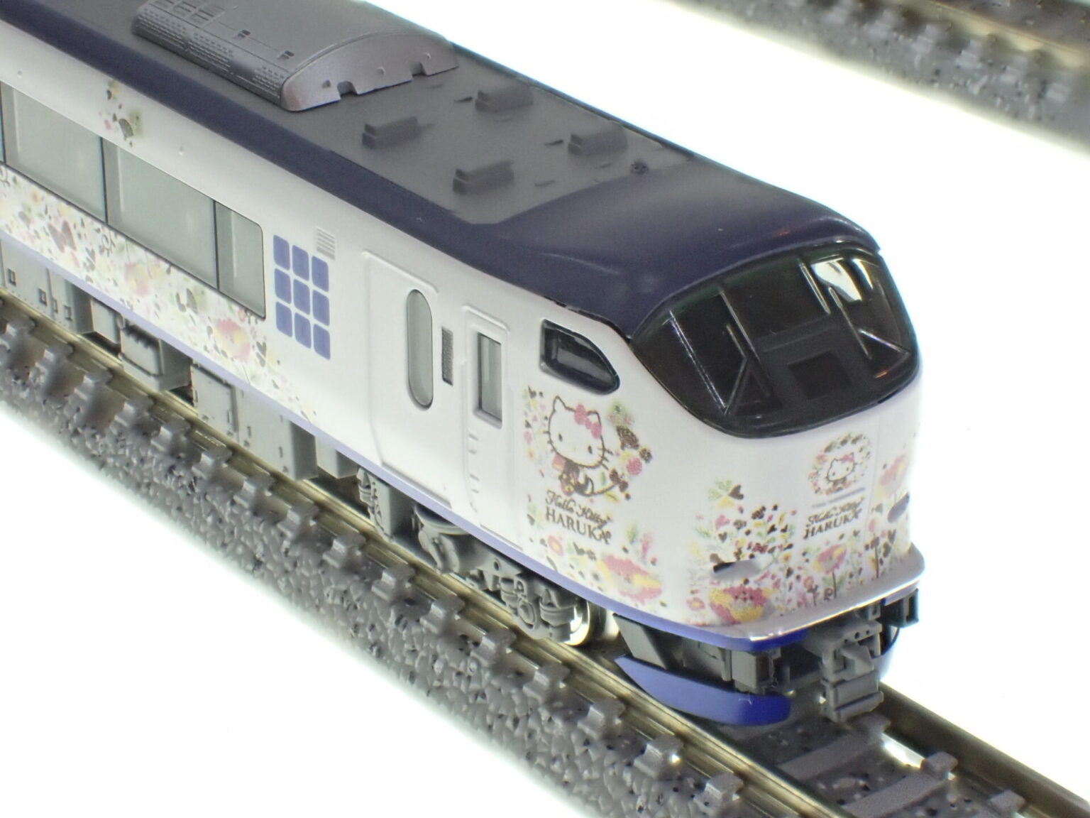 【TOMIX】281系（ハローキティ はるか･Ougi）2025年9月発売 | モケイテツ