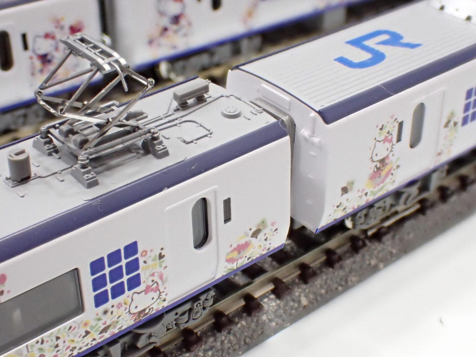 【TOMIX】281系（ハローキティ はるか･Ougi）2025年9月発売 | モケイテツ